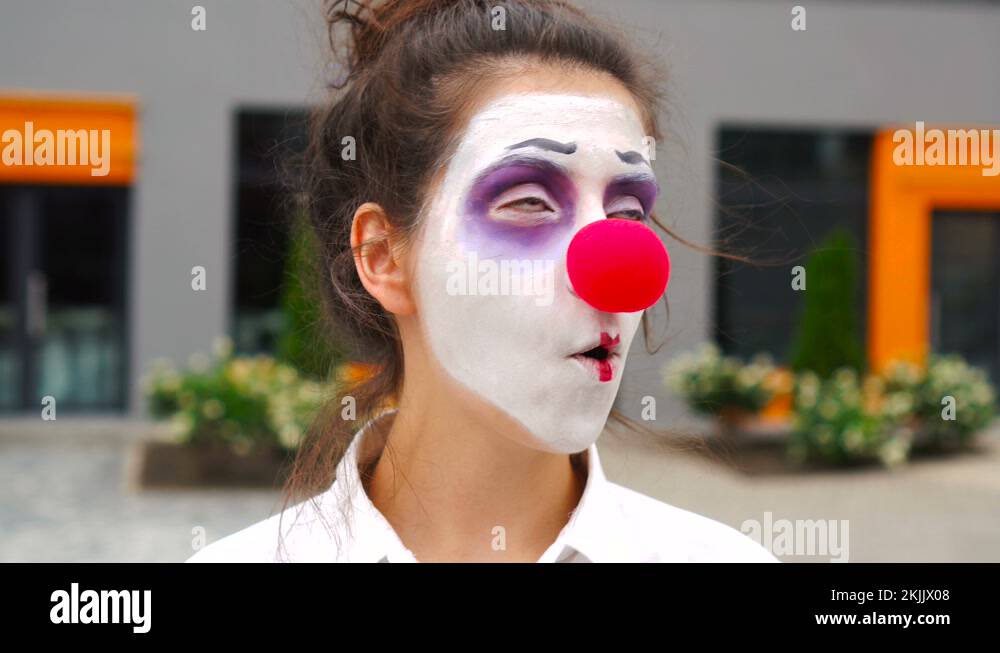 Clown winking Stock Videos & Footage - HD and 4K Video Clips - Alamy