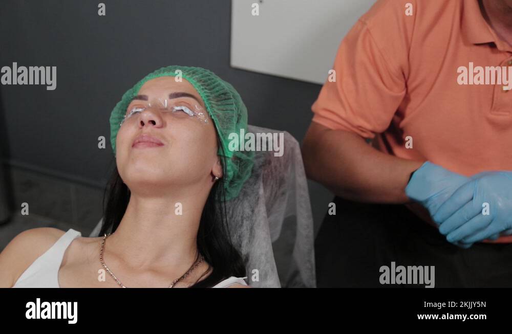 Pain relieving Stock Videos & Footage - HD and 4K Video Clips - Alamy