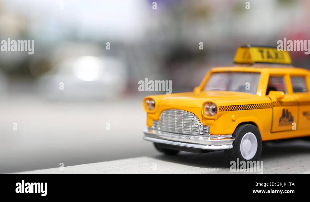 Classic mini yellow Stock Videos & Footage - HD and 4K Video Clips - Alamy