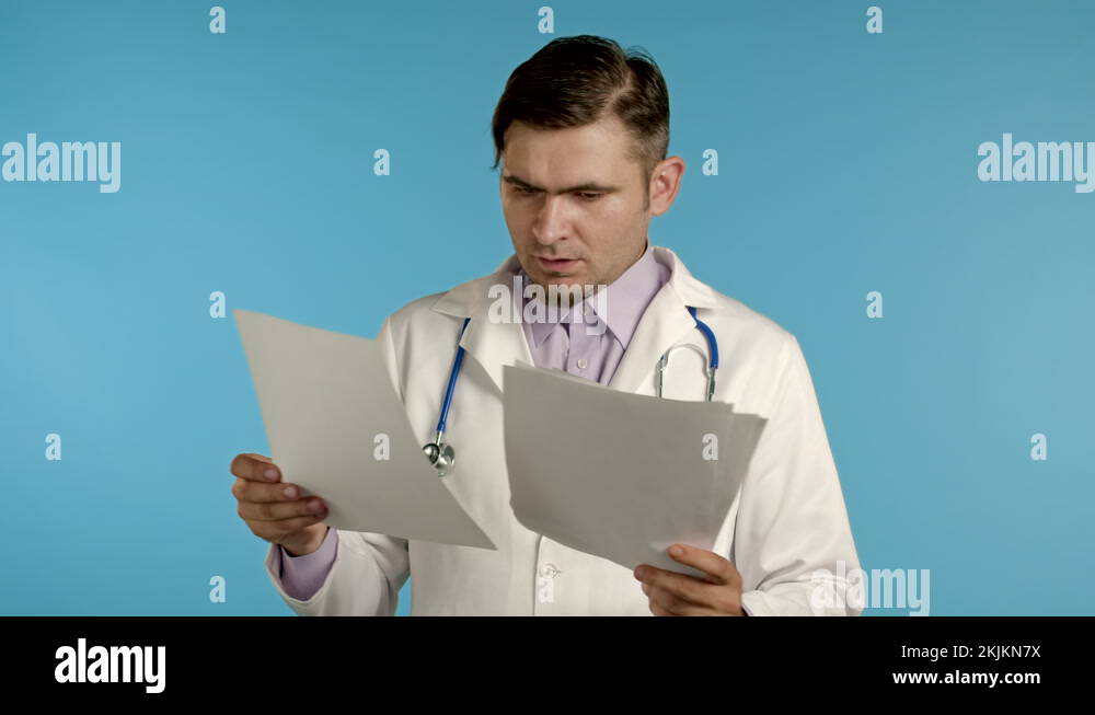 Confused man papers Stock Videos & Footage - HD and 4K Video Clips - Alamy