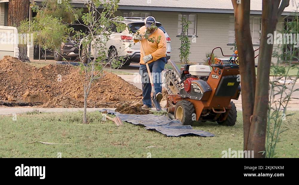 Digger heavy equipment laborer Stock Videos & Footage - HD and 4K Video ...