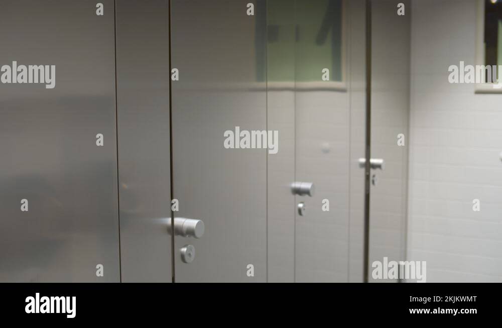 Men washroom office Stock Videos & Footage - HD and 4K Video Clips - Alamy