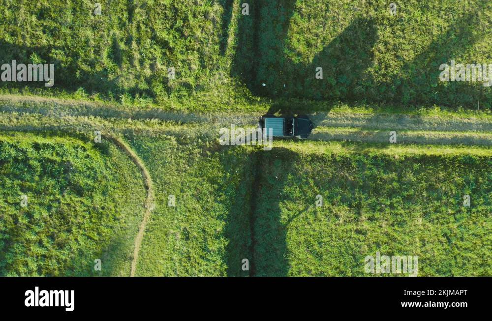 Jeep top view Stock Videos & Footage - HD and 4K Video Clips - Alamy