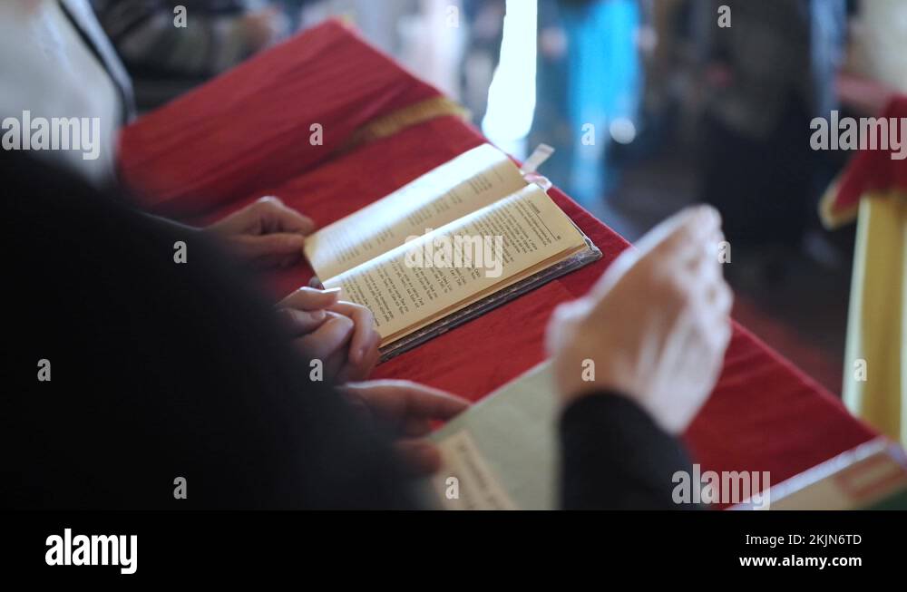 Choir singing church Stock Videos & Footage - HD and 4K Video Clips - Alamy