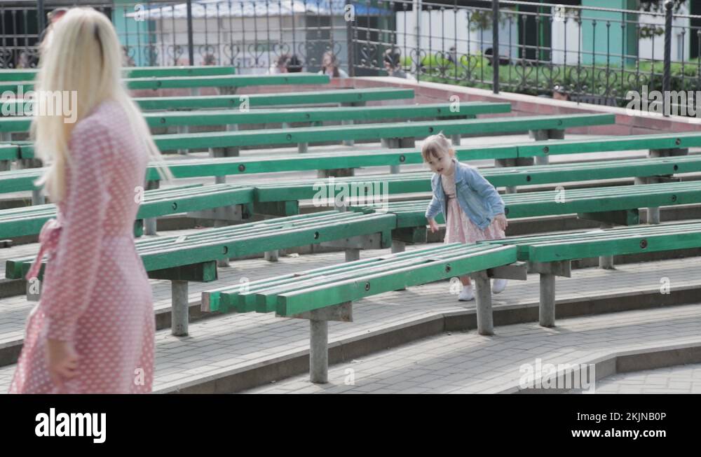 Little benches Stock Videos & Footage - HD and 4K Video Clips - Alamy