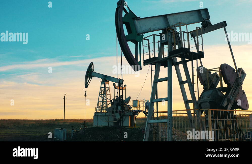 Oil and gas well development Stock Videos & Footage - HD and 4K Video ...