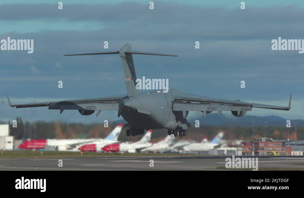 Strategic landing Stock Videos & Footage - HD and 4K Video Clips - Alamy