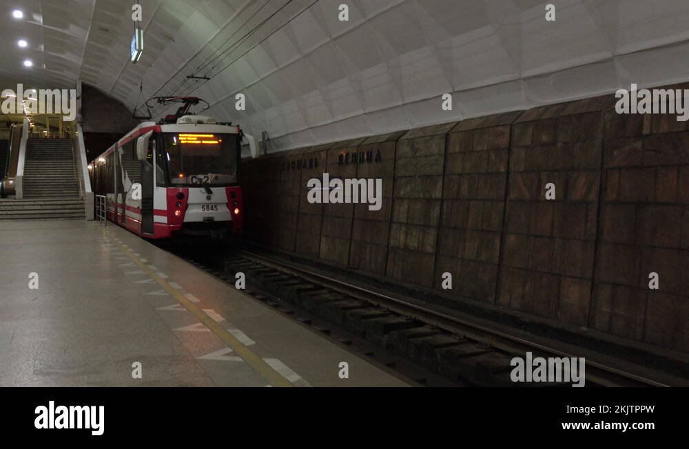 Tram in underground station in Stock Videos & Footage - HD and 4K Video ...