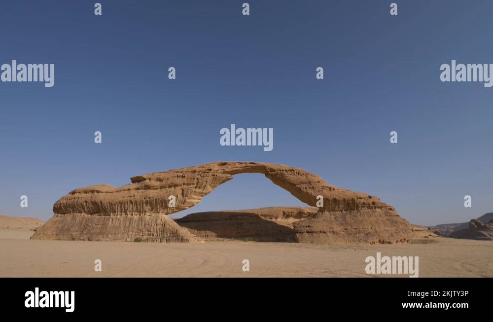 Saudi arab arch Stock Videos & Footage - HD and 4K Video Clips - Alamy