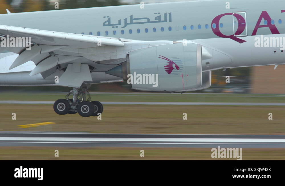 airplane airbus a350 landing stunning close up wheels touchdown Stock ...