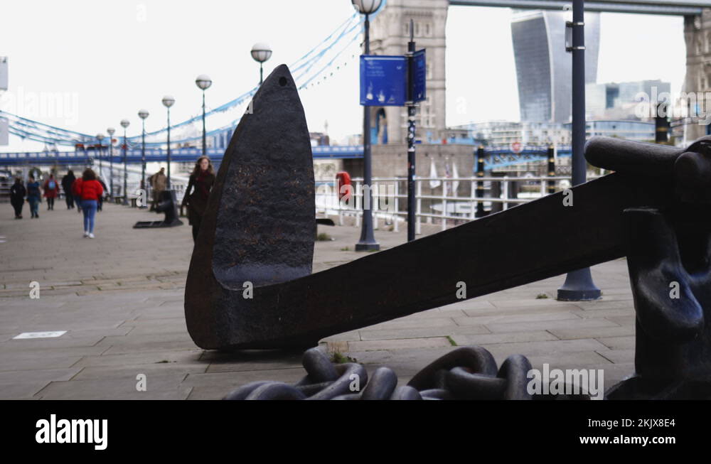 Walking thoroughfare Stock Videos & Footage - HD and 4K Video Clips - Alamy