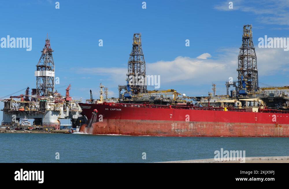 Captain a Stock Videos & Footage - HD and 4K Video Clips - Alamy