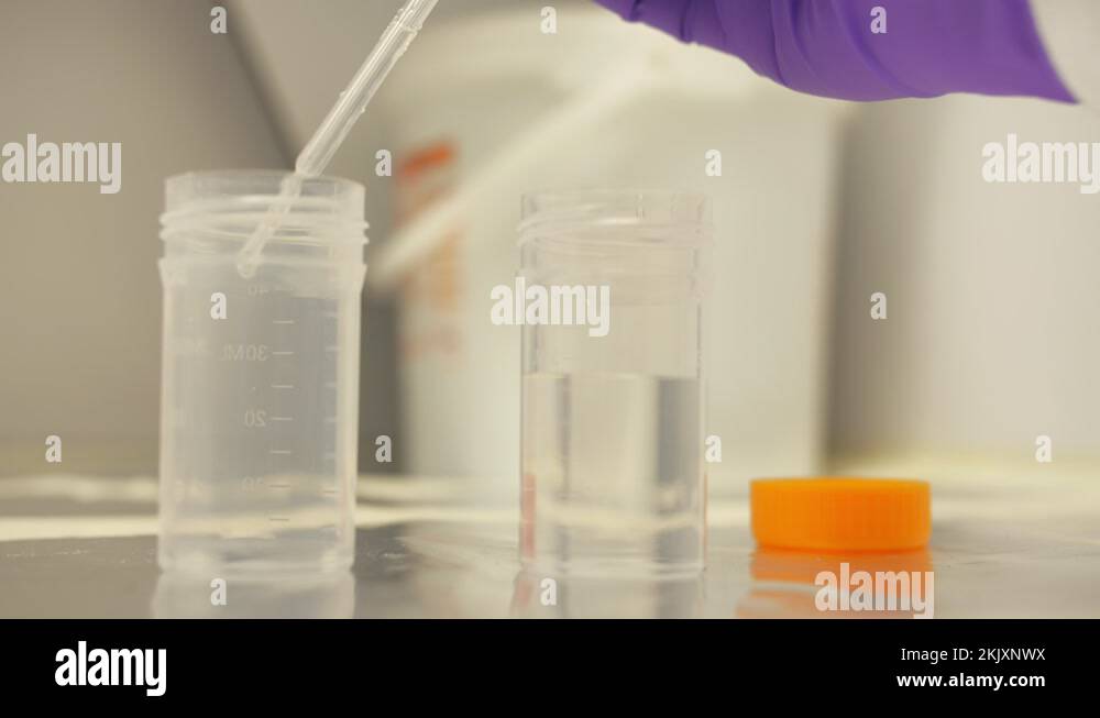 Handling pipette Stock Videos & Footage - HD and 4K Video Clips - Alamy