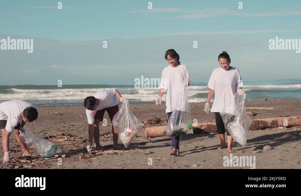 Children cleaning up plastic Stock Videos & Footage - HD and 4K Video ...