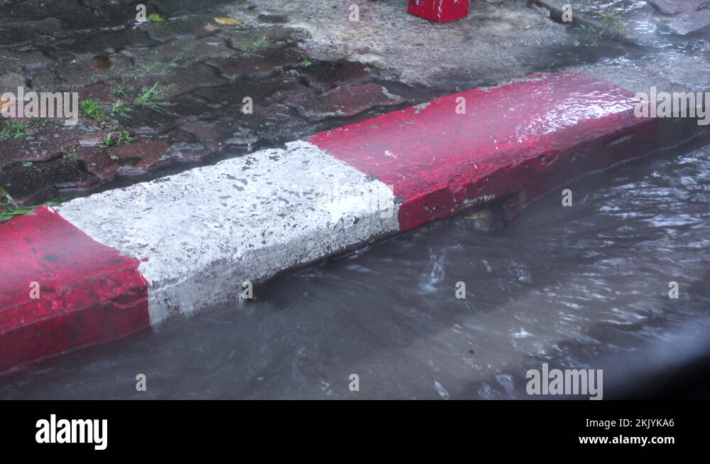 Water flooding manhole Stock Videos & Footage - HD and 4K Video Clips ...