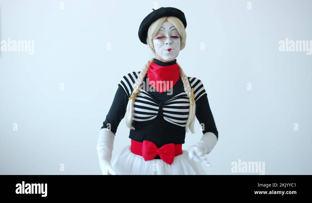 Actress in costume Stock Videos & Footage - HD and 4K Video Clips - Alamy