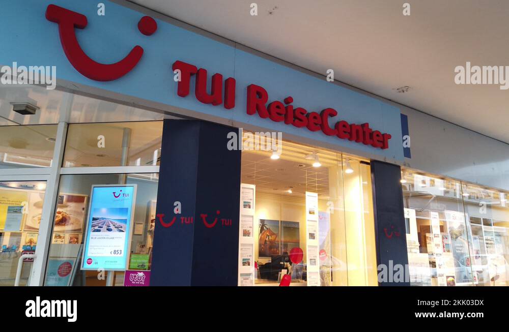 Travel agency in uk Stock Videos & Footage - HD and 4K Video Clips - Alamy