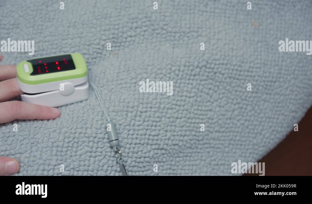 Child Hand Pulse Oximeter Stock Video Footage - Alamy