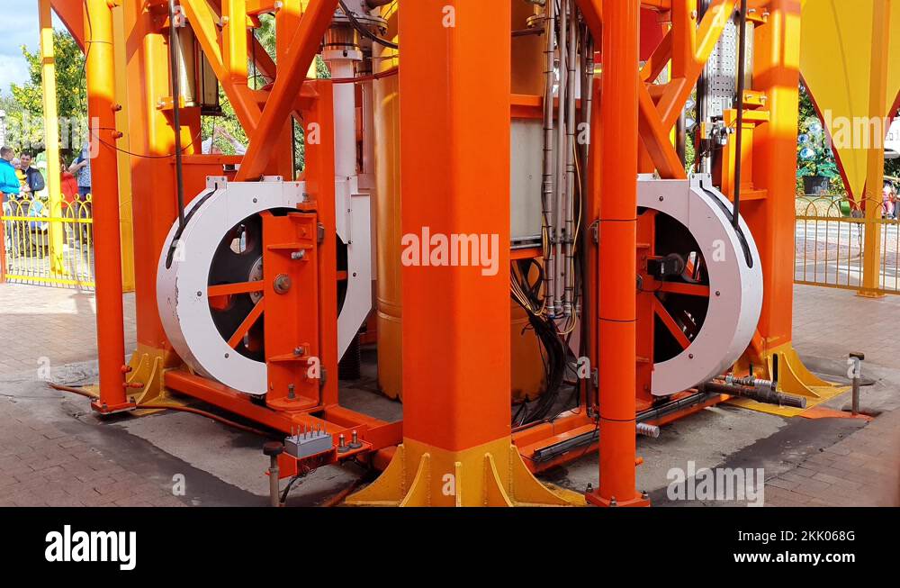 working mechanism-lift. Extreme attraction in the amusement park Stock ...