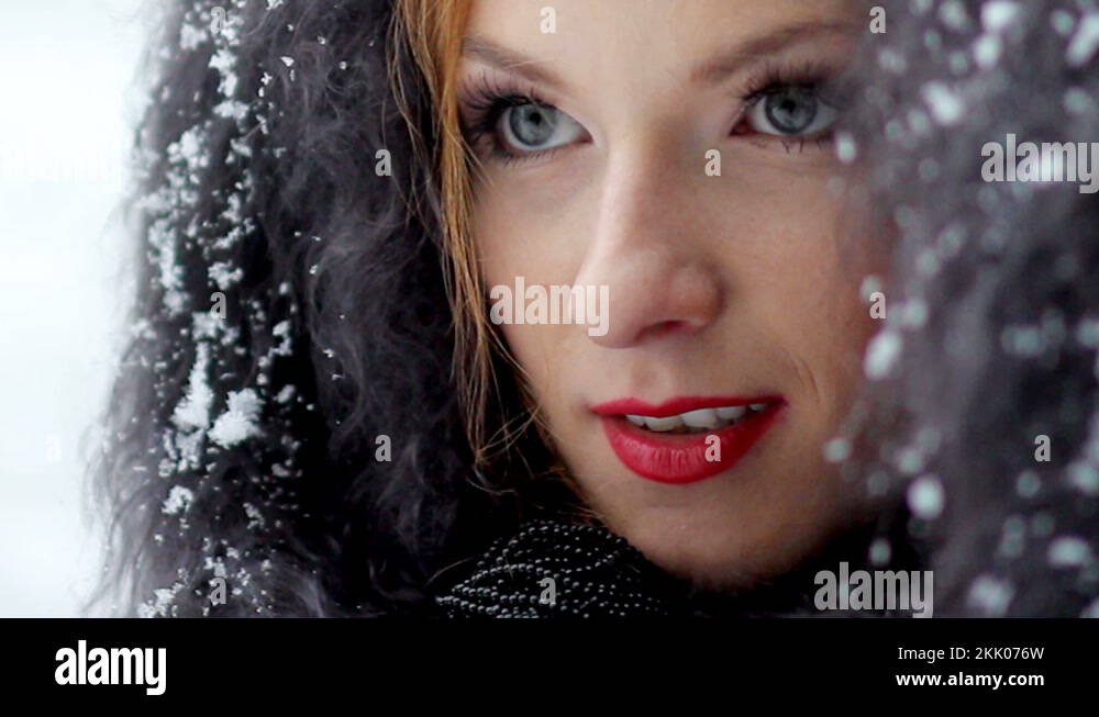 Downy shawl Stock Videos & Footage - HD and 4K Video Clips - Alamy