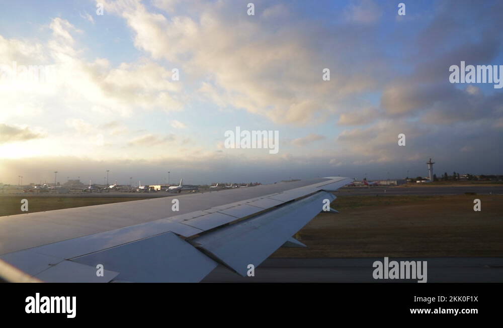 Lisbon airport humberto delgado airport Stock Videos & Footage - HD and ...