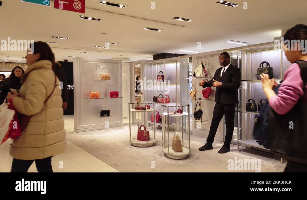 Milan dior store Stock Videos & Footage - HD and 4K Video Clips - Alamy