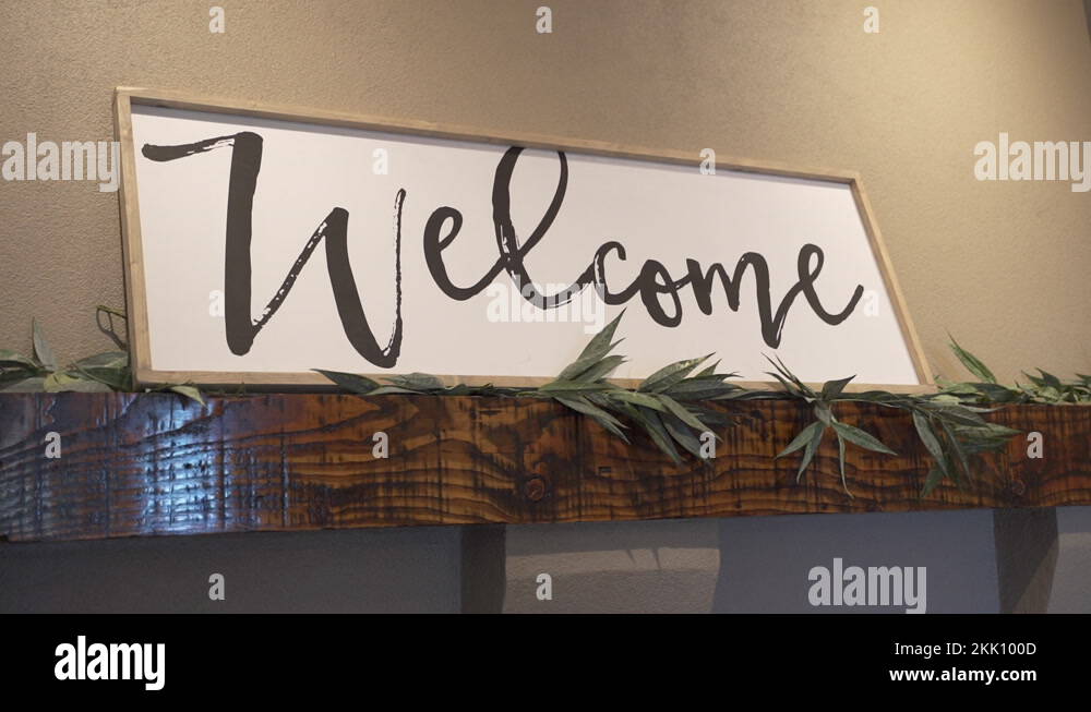 Hotel welcome sign Stock Videos & Footage - HD and 4K Video Clips - Alamy