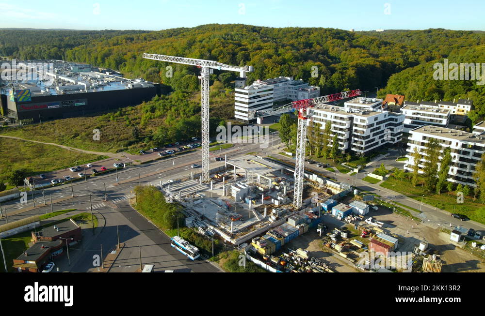 Tall tower cranes Stock Videos & Footage - HD and 4K Video Clips - Alamy