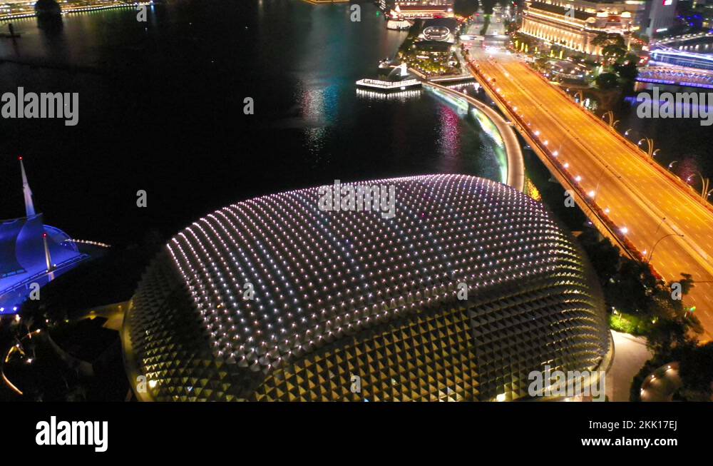 Esplanade theatres on the bay and esplanade bridge Stock Videos ...