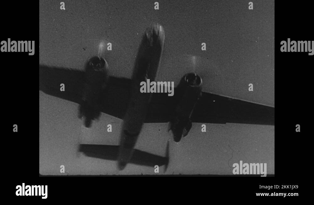 1940s: Pilot waves then gets into fighter plane. Fighter planes in ...