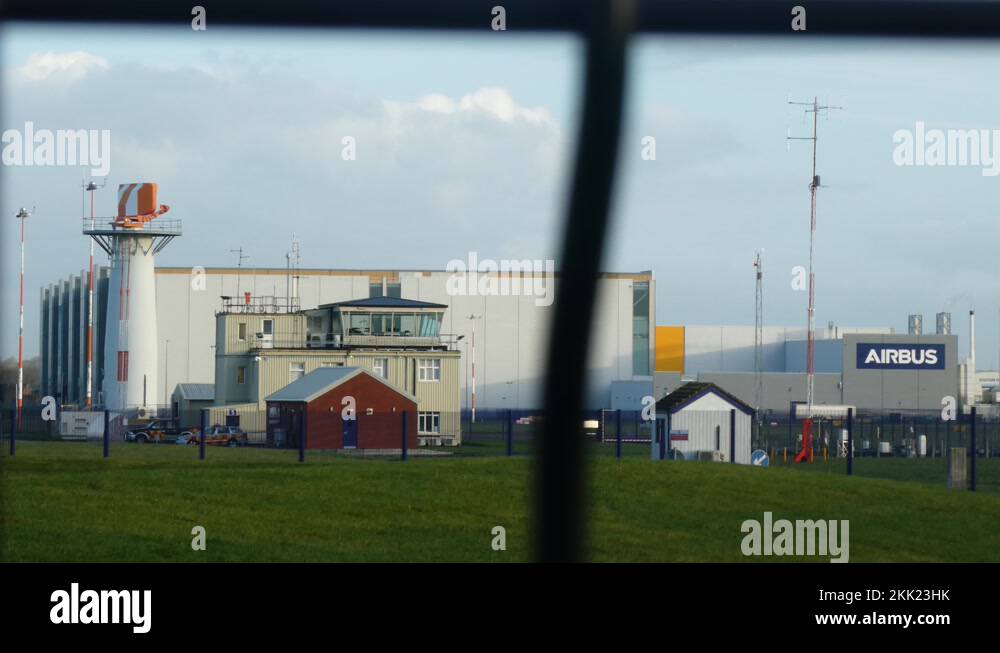 Airbus aviation Stock Videos & Footage - HD and 4K Video Clips - Alamy