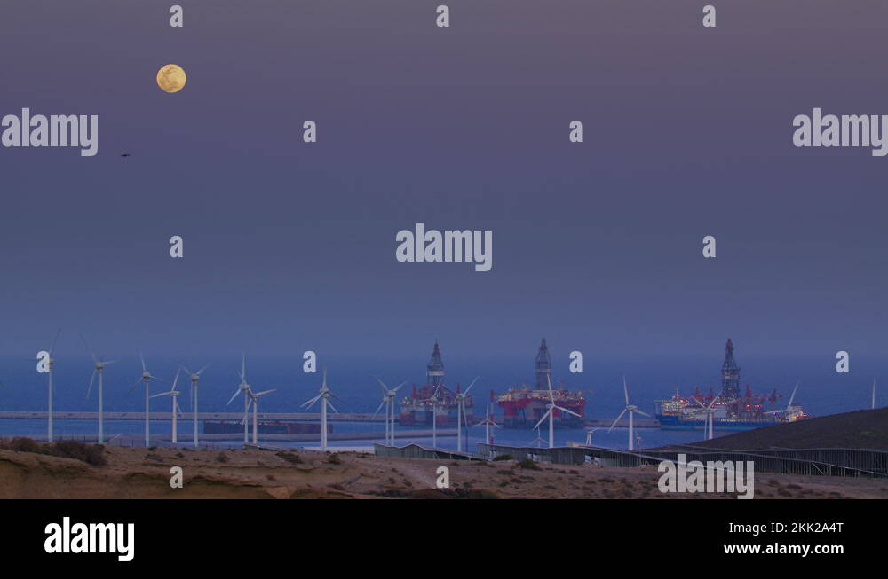 Atlantic with full moon Stock Videos & Footage - HD and 4K Video Clips ...