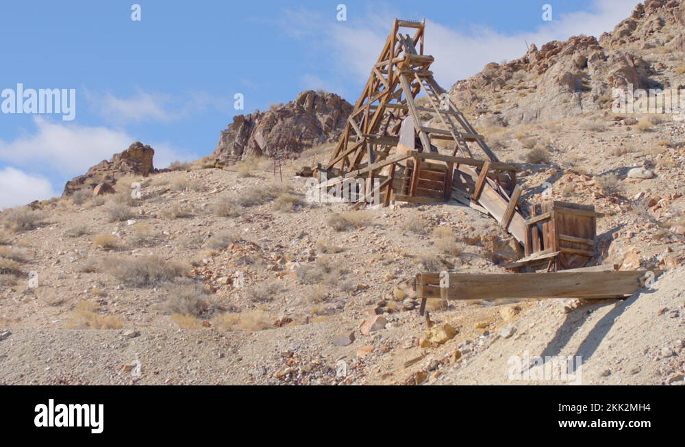 Gold mine hoist Stock Videos & Footage - HD and 4K Video Clips - Alamy