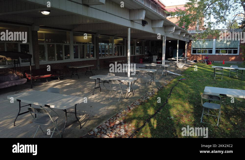 Lunch time tables Stock Videos & Footage - HD and 4K Video Clips - Alamy