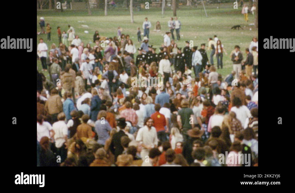 1970s crowd at concert Stock Videos & Footage - HD and 4K Video Clips ...