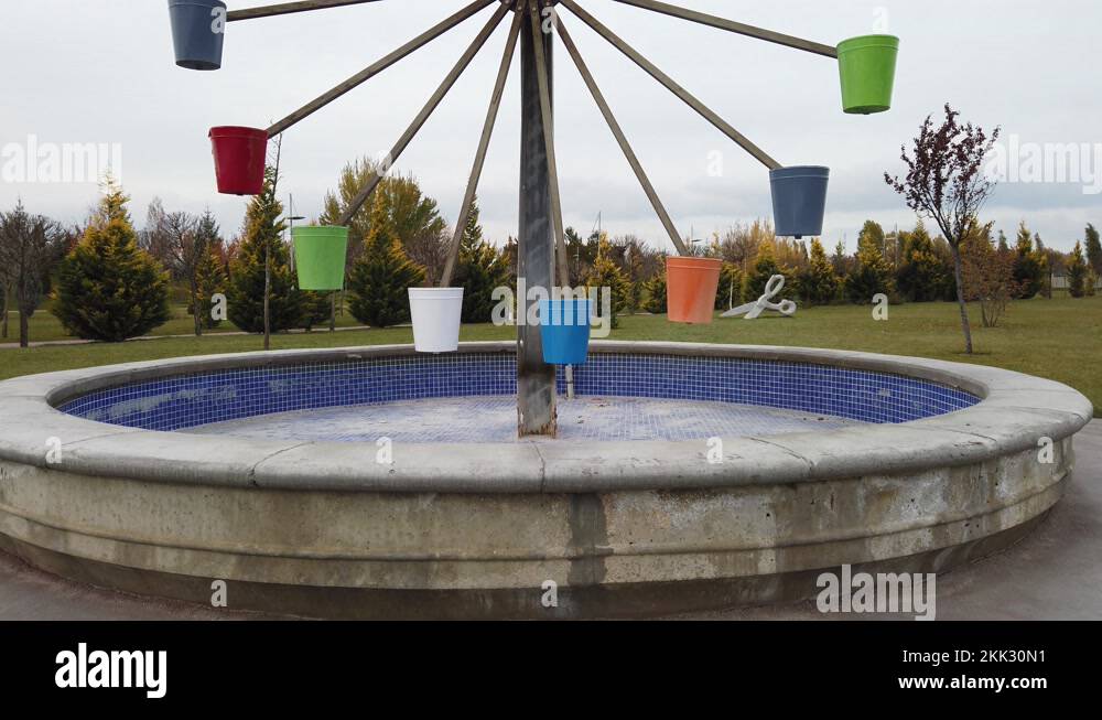 Water wheel park Stock Videos & Footage - HD and 4K Video Clips - Alamy