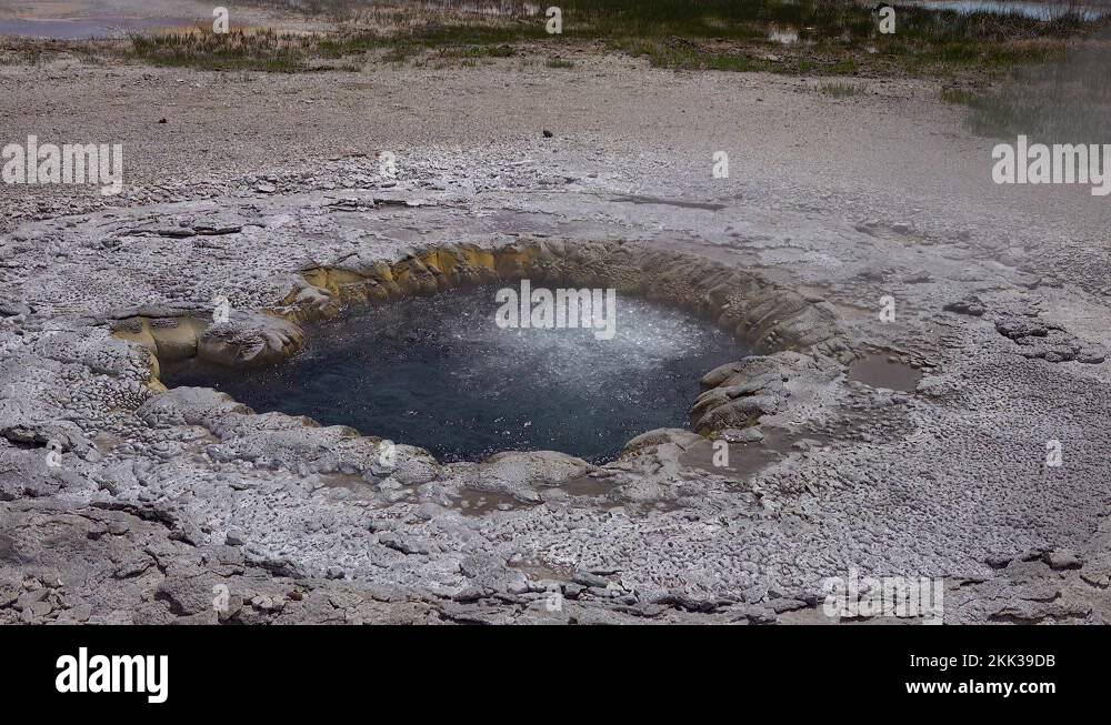 Boiling water bubbler Geyser. Active geyser with major eruptions ...