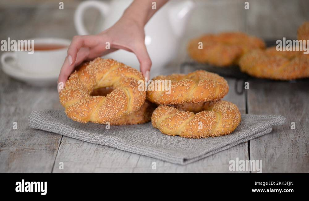 Sesame and simit Stock Videos & Footage - HD and 4K Video Clips - Alamy