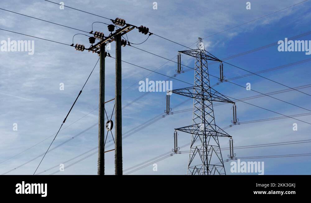 Electricity pylons uk Stock Videos & Footage - HD and 4K Video Clips ...