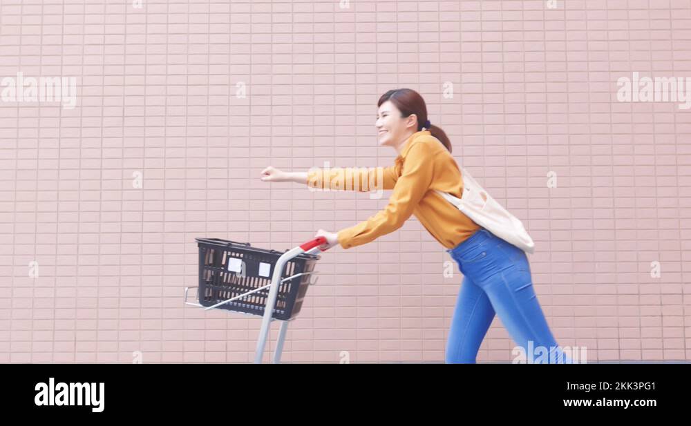 Running cart Stock Videos & Footage - HD and 4K Video Clips - Alamy