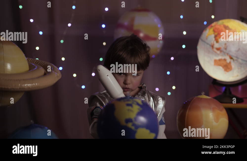 Boy astronaut Stock Videos & Footage - HD and 4K Video Clips - Alamy