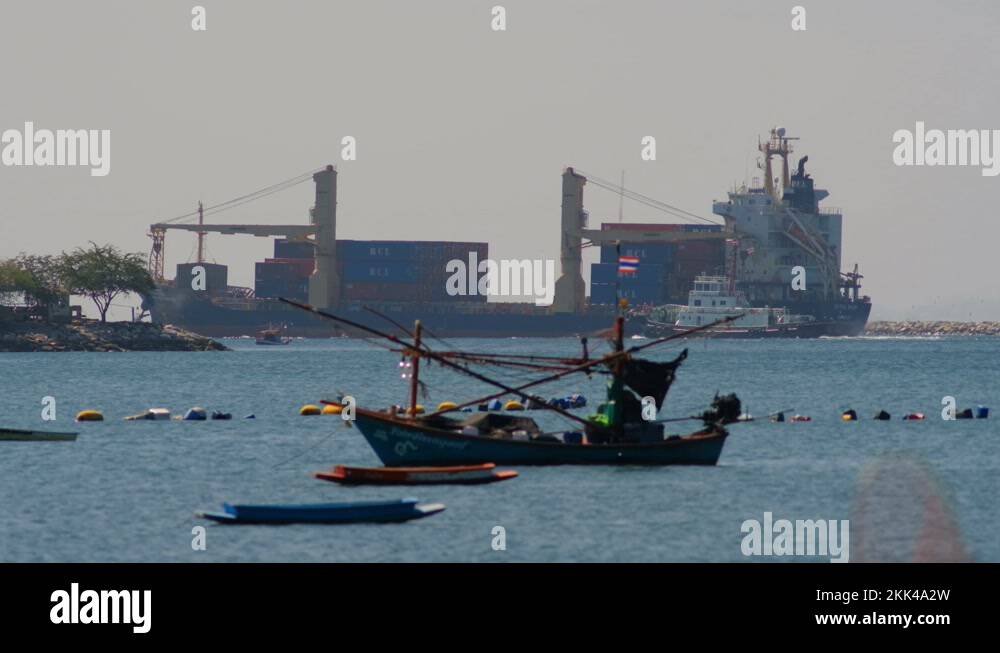 Escorted into dock Stock Videos & Footage - HD and 4K Video Clips - Alamy