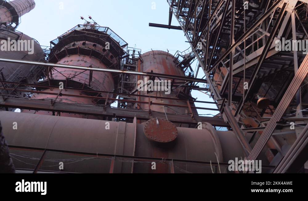 Blast tanks Stock Videos & Footage - HD and 4K Video Clips - Alamy