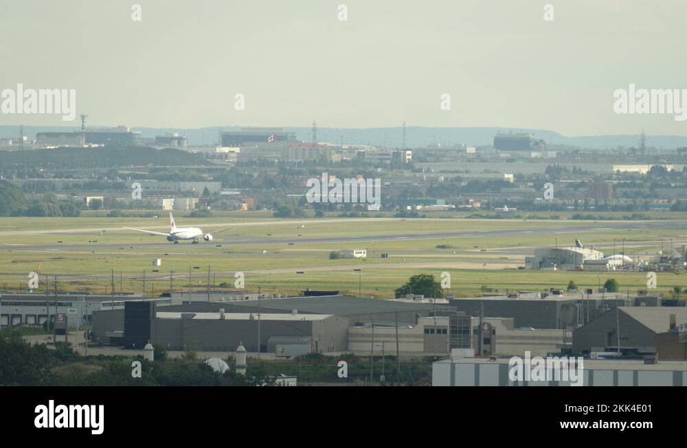 Airplane takeoff strip Stock Videos & Footage - HD and 4K Video Clips ...
