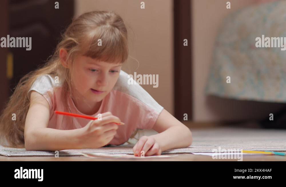 Little Girl Draw Stock Video Footage - Alamy