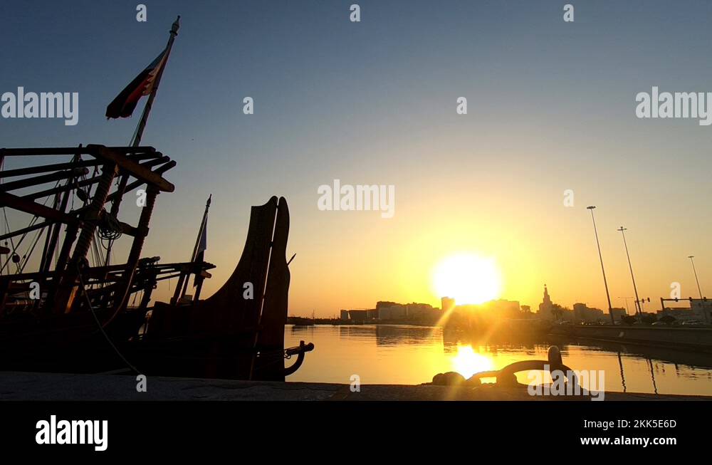 Corniche doha qatar Stock Videos & Footage - HD and 4K Video Clips - Alamy