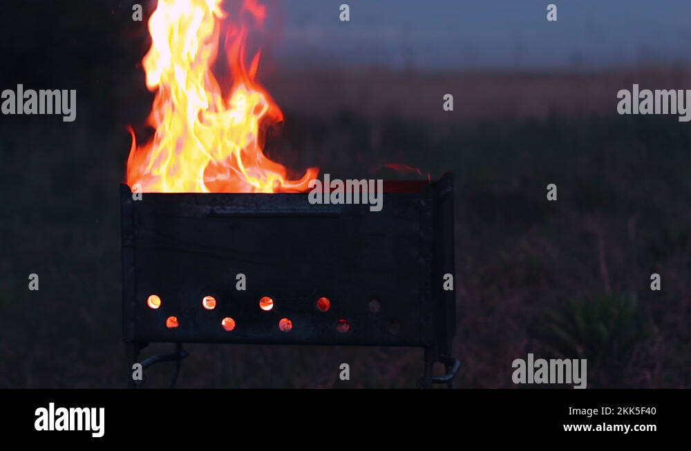 Extreme cooking Stock Videos & Footage - HD and 4K Video Clips - Alamy