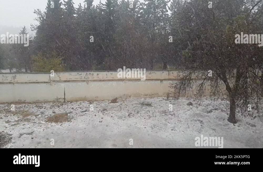 As december falls Stock Videos & Footage - HD and 4K Video Clips - Alamy