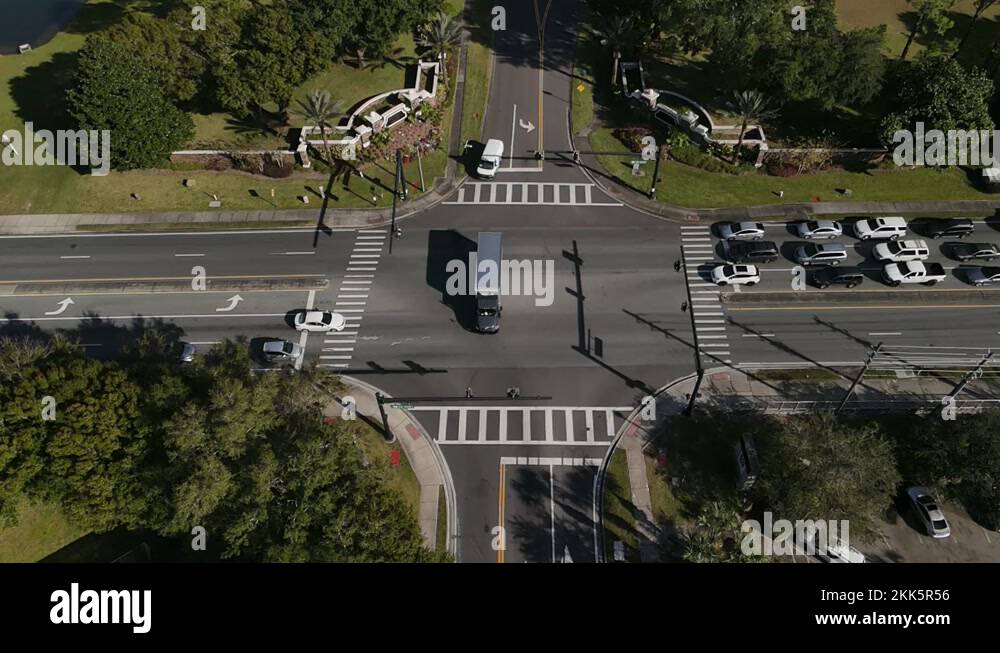 Intersection of streets Stock Videos & Footage - HD and 4K Video Clips ...