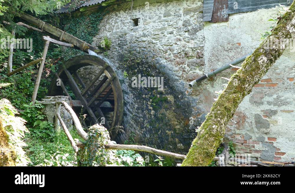 Old fashioned wheel Stock Videos & Footage - HD and 4K Video Clips - Alamy